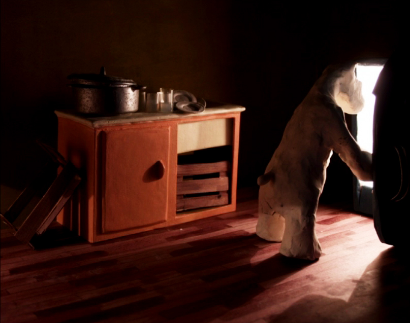 3 ours et 1 frigo vide